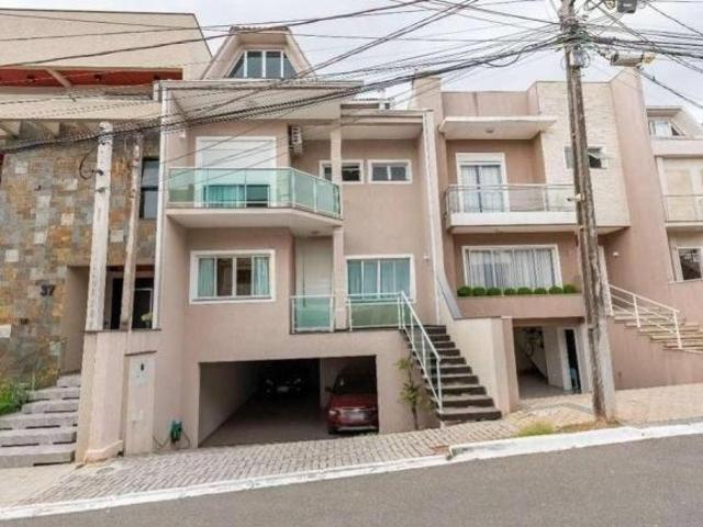Sobrado em Pinheirinho, Curitiba/PR de 326m² 3 quartos à venda por R$ 1.500.000,00
