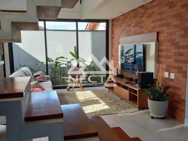 Sobrado em Poiares, Caraguatatuba/SP de 220m² 3 quartos à venda por R$ 1.490.000,00