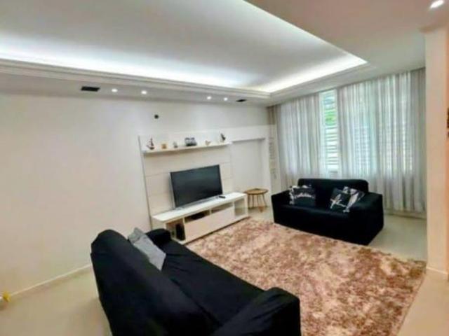 Sobrado em Ponta da Praia, Santos/SP de 208m² 3 quartos à venda por R$ 1.490.000,00