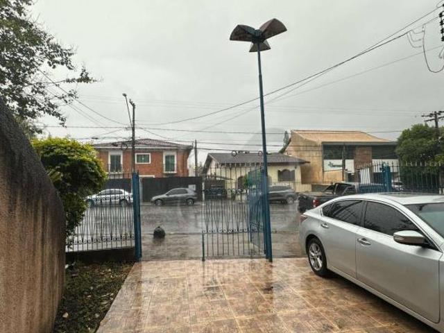 Sobrado em Quebec, Londrina/PR de 379m² 4 quartos à venda por R$ 1.400.000,00