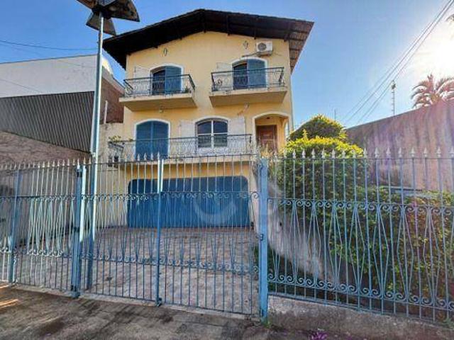 Sobrado em Quebec, Londrina/PR de 379m² 4 quartos à venda por R$ 1.399.900,00