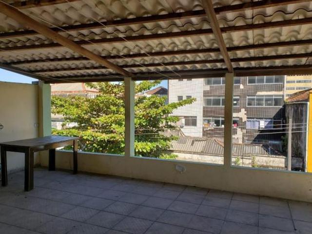 Sobrado em Rua Treze de Maio Vila Nova Santos/SP
