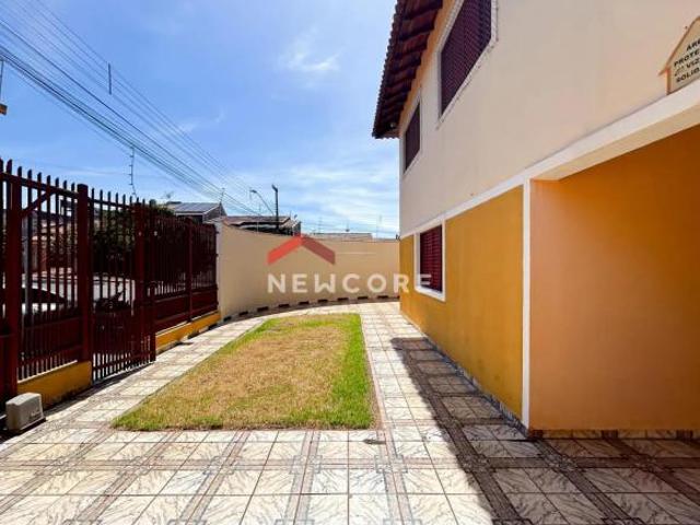 Sobrado em Rua Antônio Ontiveros Santa Mônica Londrina/PR