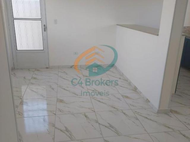 Sobrado em Rua em Brotas Atibaia, SP