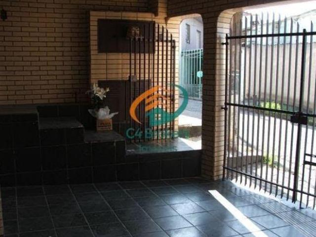 Sobrado em Rua em Jardim do Papai Guarulhos, SP