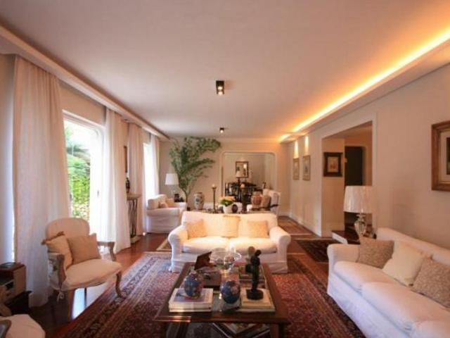 Sobrado em Rua Engenheiro Sá Rocha Alto de Pinheiros São Paulo/SP