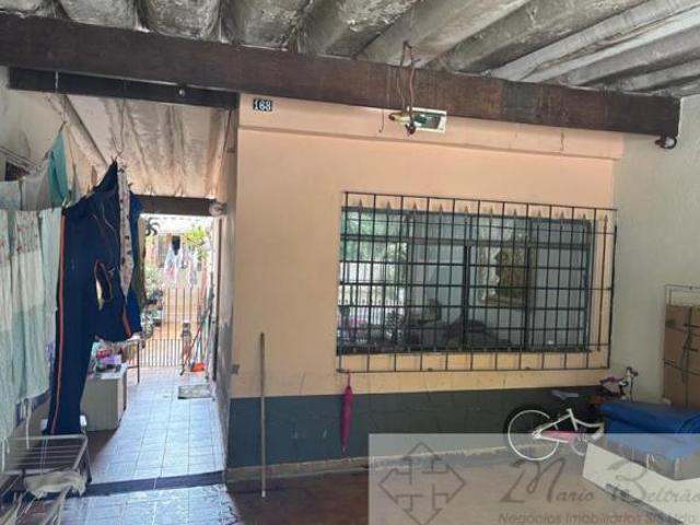 Sobrado em rua fechada c/ portão eletrônico