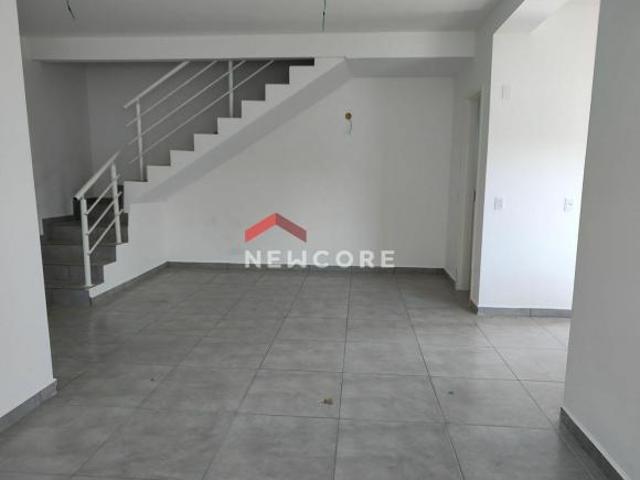 Sobrado em Rua Jardim Botânico Nova Cerejeira Atibaia/SP