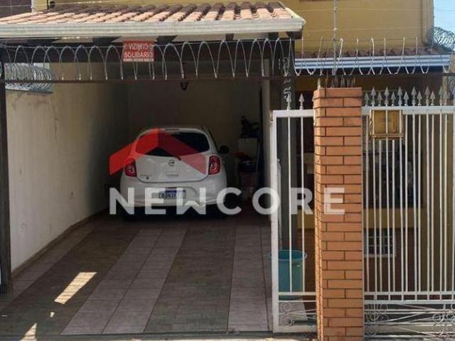 Sobrado em Rua Joaquim Távora Jardim Novo Sabará Londrina/PR