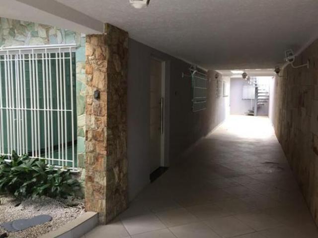 Sobrado em Rua Nossa Senhora de Lourdes Vila Galvão Guarulhos/SP