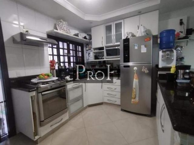 Sobrado em Rudge Ramos, São Bernardo do Campo/SP de 235m² 3 quartos à venda por R$ 1.000.000,00