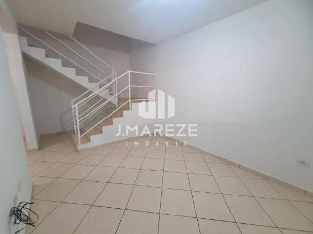 Sobrado em Residencial Interlagos, Apucarana/PR de 68m² 2 quartos à venda por R$ 265.000,00