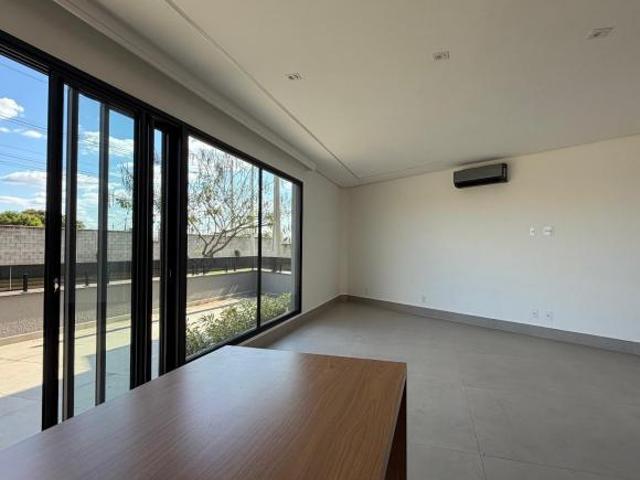Sobrado em Residencial Real Parque Sumaré, São Paulo Para Locação
