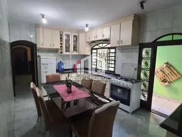Sobrado em Residencial União, São José dos Campos/SP de 147m² 4 quartos à venda por R$ 588.000,00