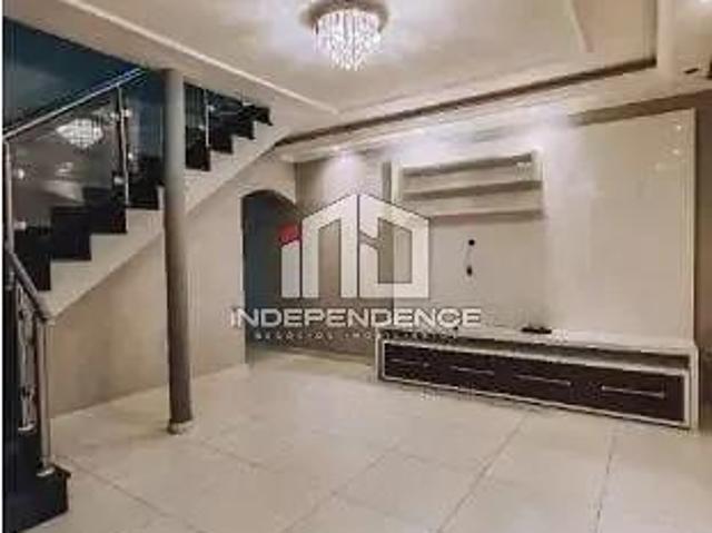 Sobrado em Residencial União, São José dos Campos/SP de 270m² 4 quartos à venda por R$ 750.000,00 ou