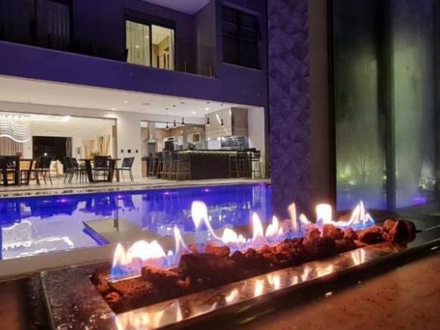 Sobrado em Riviera, Bertioga/SP de 629m² 5 quartos à venda por R$ 10.980.000,00