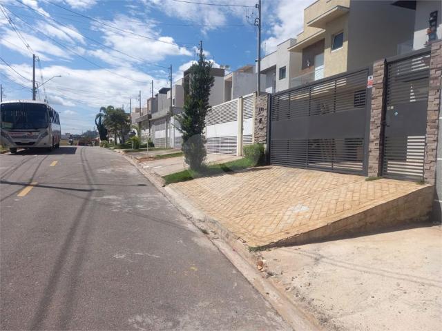 Sobrado em São Benedito Jordanésia, Cajamar/SP de 136m² 3 quartos à venda por R$ 949.000,00