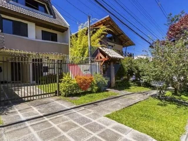 Sobrado em São Francisco, Curitiba/PR de 144m² 2 quartos à venda por R$ 990.000,00