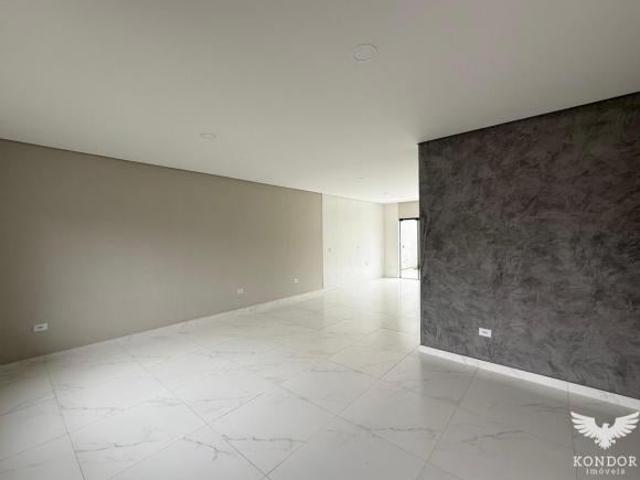 Sobrado em SÃO JOSE DOS PINHAIS com 168,60m²