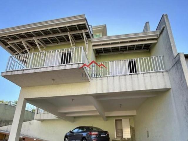 Sobrado em São Sebastião SP: 4 suítes, 6 vagas Aceita permuta em Jundiaí e região