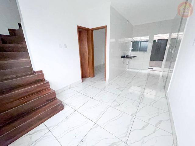 Sobrado em Samambaia, Praia Grande/SP de 56m² 3 quartos à venda por R$ 278.900,00