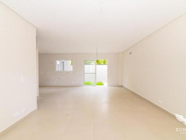 Sobrado em SANTA FELICIDADE com 175,83 m²