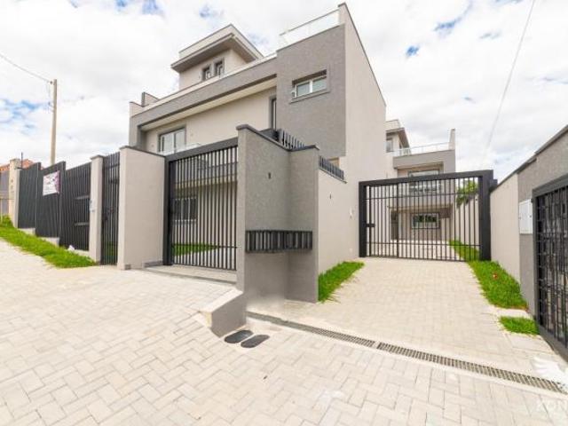 Sobrado em SANTA FELICIDADE com 188m²