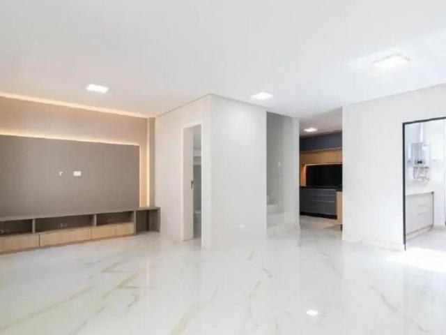 Sobrado em SANTA FELICIDADE com 113,77m²