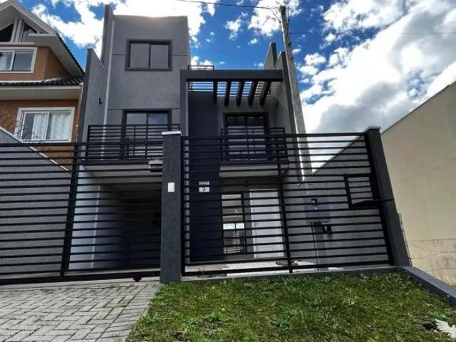 Sobrado em SANTA FELICIDADE com 122,23m²