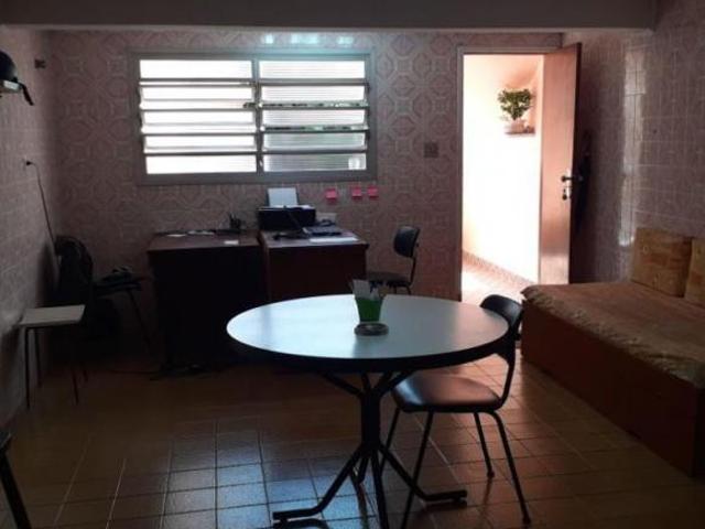 SOBRADO EM SANTANA