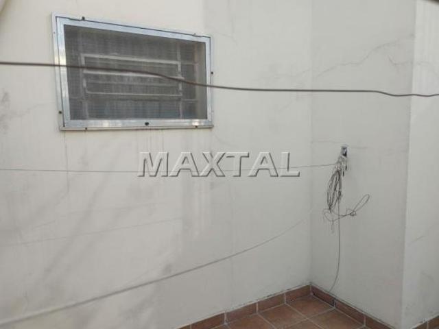Sobrado em Santana de 90m² 3 dormitórios, 1 vaga, quintal e garagem coberta