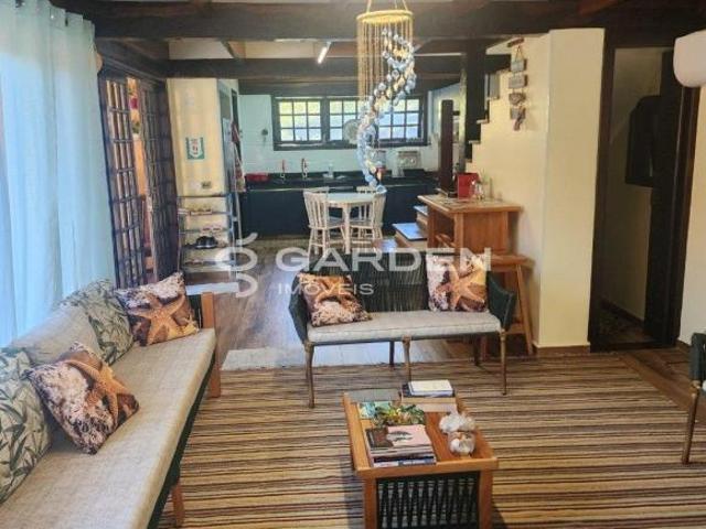 Sobrado em Sertão do Camburi, São Sebastião/SP de 0m² 4 quartos à venda por R$ 1.100.000,00