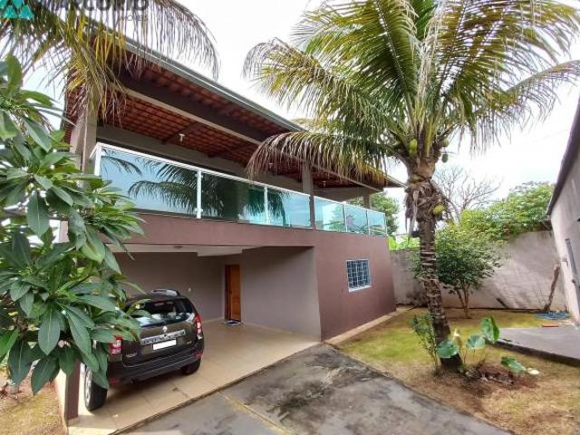 Sobrado em Setor Goiânia 2, Goiânia/GO de 306m² 6 quartos à venda por R$ 1.650.000,00