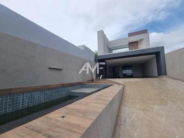 Sobrado em Setor Habitacional Vicente Pires Trecho 3, Brasília/DF de 500m² 4 quartos à venda por R