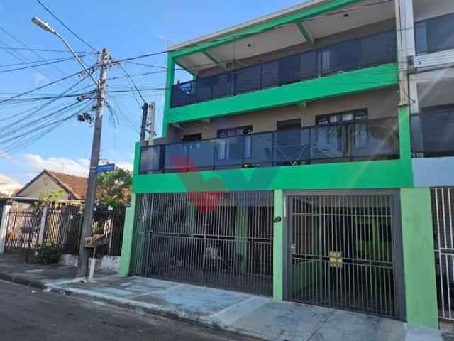 Sobrado em Sítio Cercado, Curitiba/PR de 350m² 5 quartos à venda por R$ 1.350.000,00