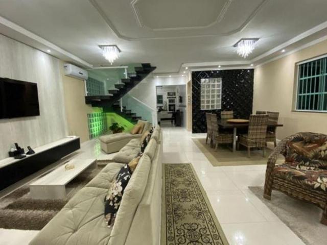 Sobrado em Solemar, Praia Grande/SP de 300m² 5 quartos à venda por R$ 1.900.000,00