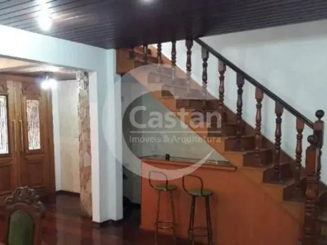 Sobrado com 4 dormitórios, 350m² localização excelente