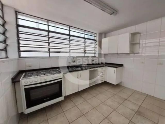 Casa sobrado para comprar com 3 quartos, 243m²