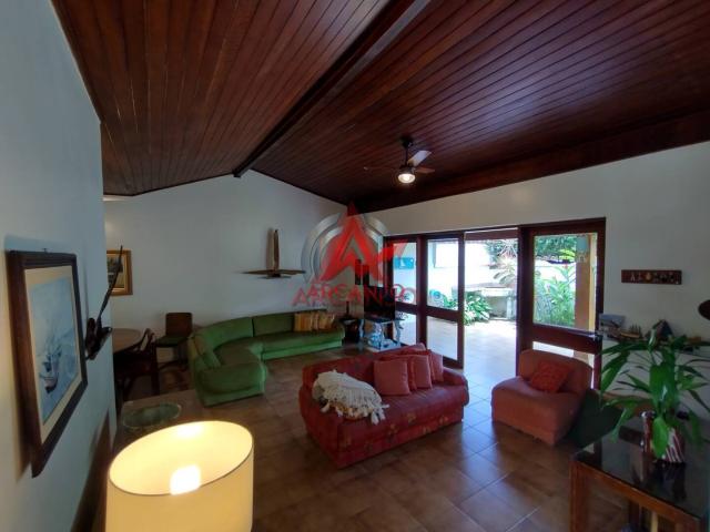 Sobrado em Tenório, Ubatuba/SP de 18100m² 5 quartos à venda por R$ 1.449.900,00