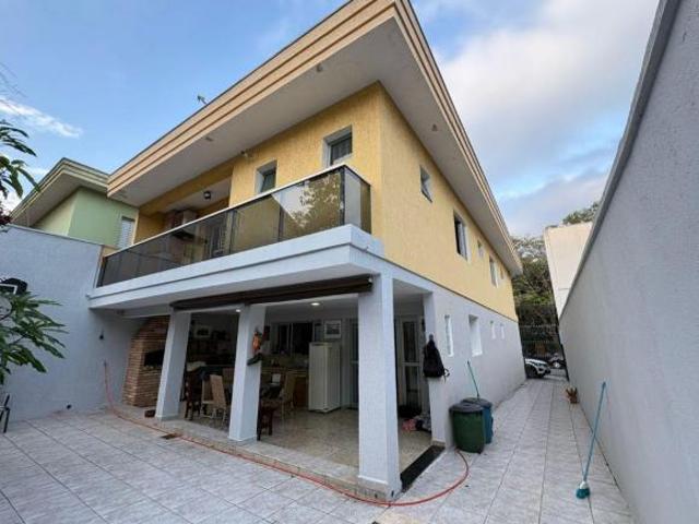 Sobrado em Terreno de 360 m² | Ideal para Residência ou Comércio no Parque São Domingos