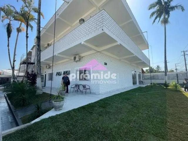 Sobrado em Travessão, Caraguatatuba/SP de 1380m² 13 quartos à venda por R$ 8.500.000,00