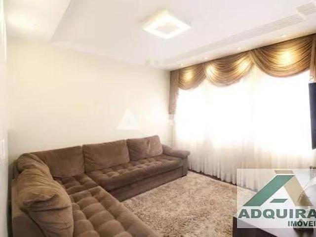 Sobrado em Uvaranas, Ponta Grossa/PR de 158m² 4 quartos à venda por R$ 580.000,00