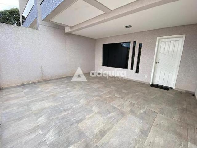 Sobrado em Uvaranas, Ponta Grossa/PR de 102m² 3 quartos à venda por R$ 450.000,00