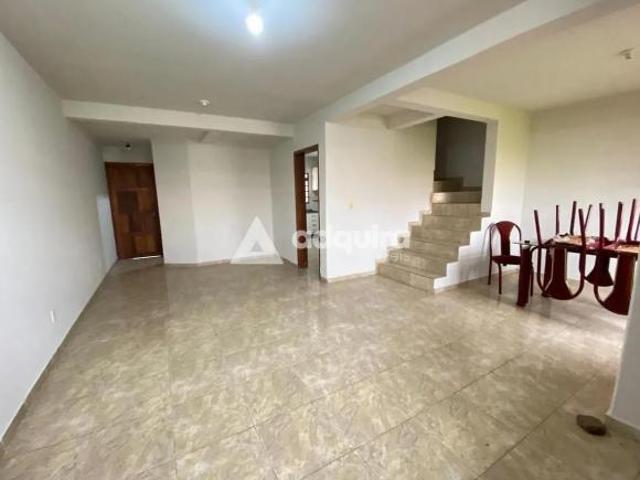 Sobrado em Uvaranas, Ponta Grossa/PR de 220m² 3 quartos à venda por R$ 800.000,00 ou para locação R$