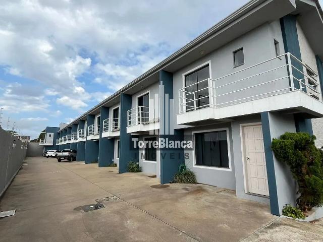 Sobrado em Uvaranas, Ponta Grossa/PR de 51m² 2 quartos à venda por R$ 199.000,00