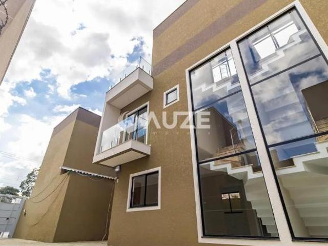 Sobrado em Uberaba, Curitiba/PR de 104m² 3 quartos à venda por R$ 758.000,00
