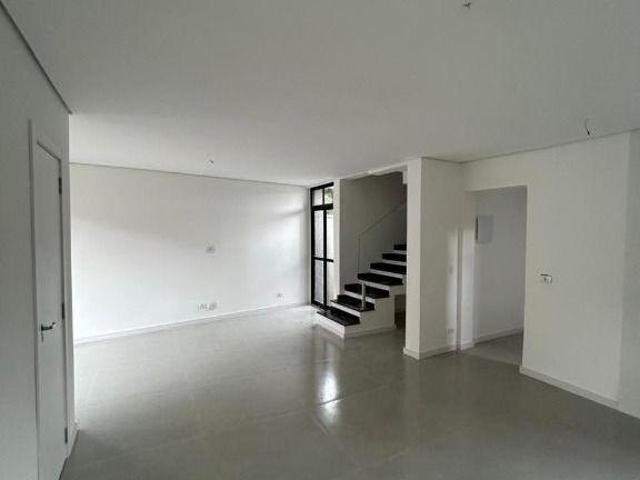 Sobrado em Uberaba, Curitiba/PR de 119m² 3 quartos à venda por R$ 725.000,00
