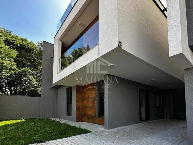 Sobrado em Uberaba, Curitiba/PR de 130m² 3 quartos à venda por R$ 869.000,00