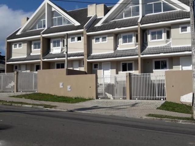 Sobrado em Uberaba, Curitiba/PR de 180m² 3 quartos à venda por R$ 700.000,00