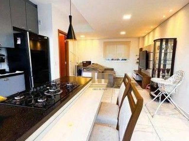 Sobrado em Urbanova, São José dos Campos/SP de 112m² 3 quartos à venda por R$ 901.000,00